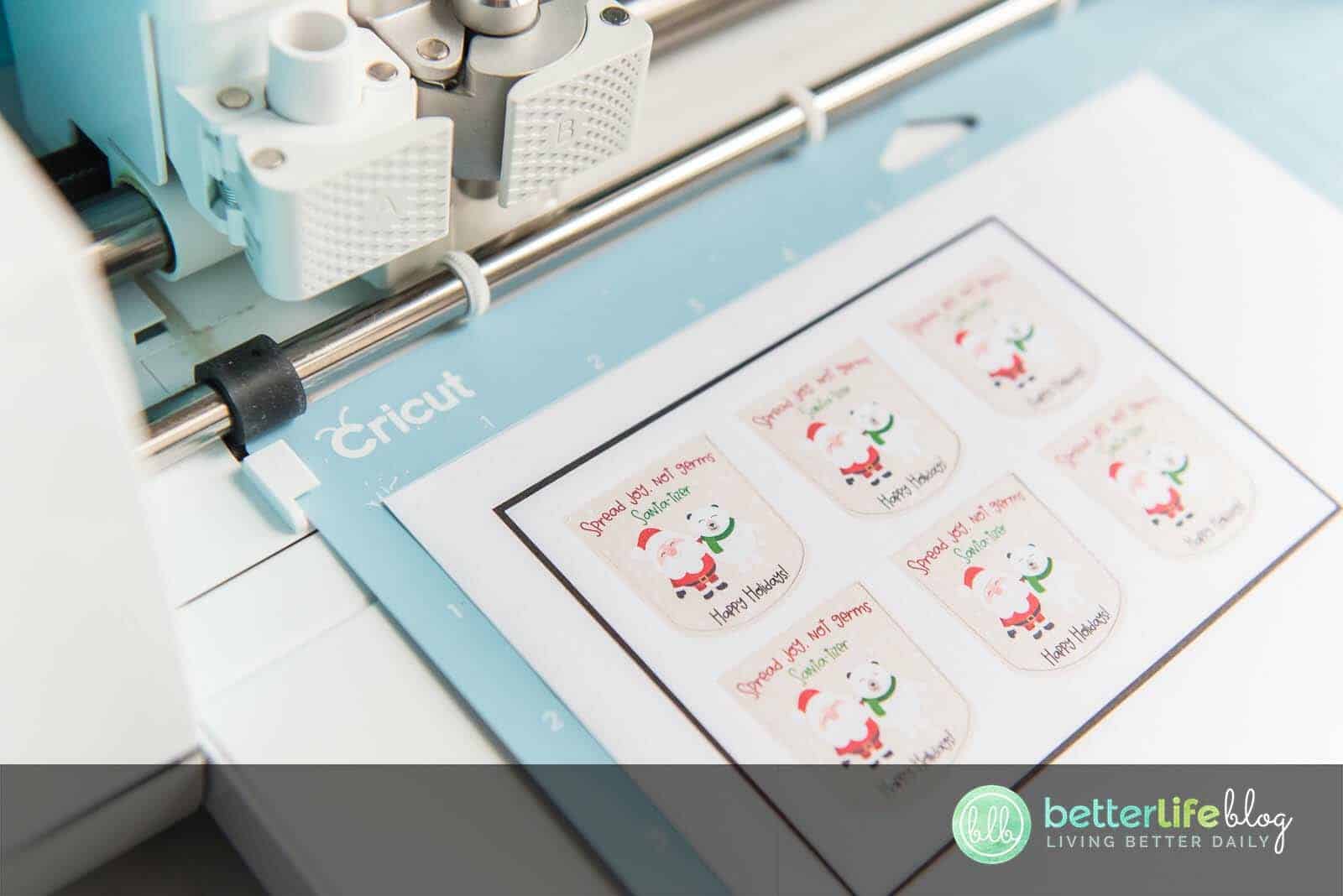 Cricut Christmas "Santa-tizer" Sanitizer Print then Cut Labels - Better ...
