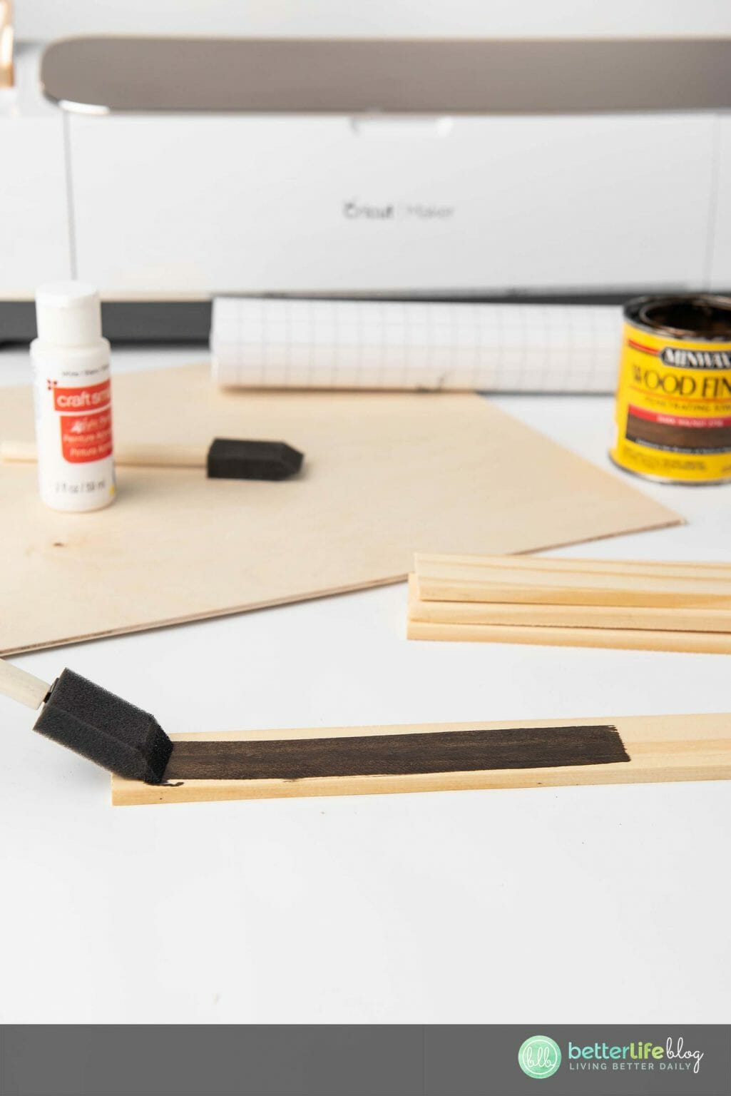 Cricut Christmas Idea: DIY Christmas Scroll Sign - Better Life Blog